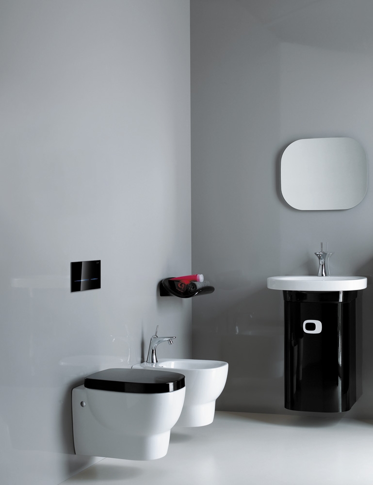 Touchless Toilets: How to Reduce Touch in the Bathroom